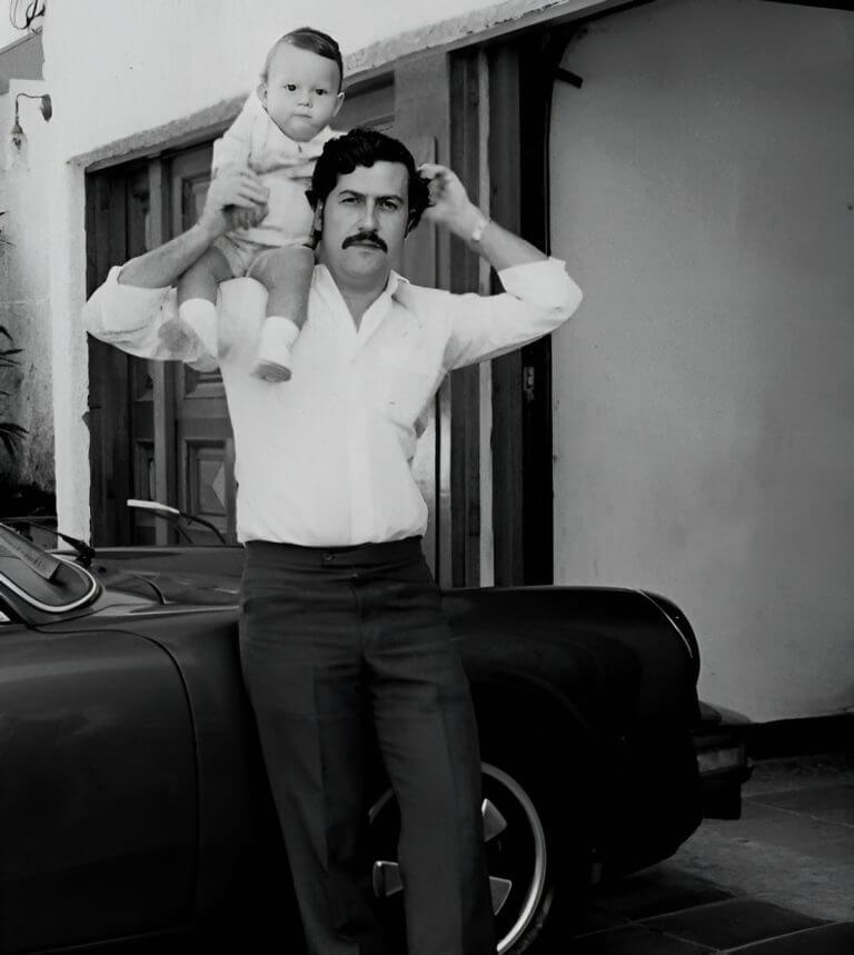 27 Never-Before-Seen Photos of Pablo Escobar's Dual Life