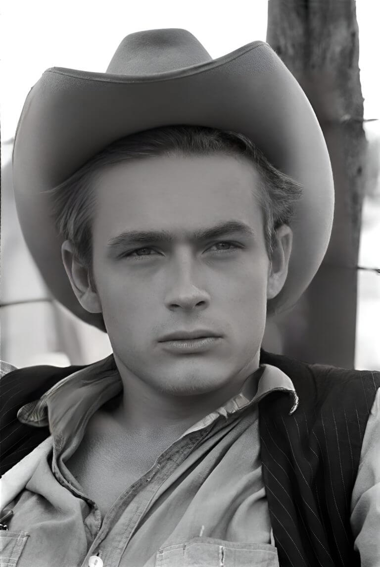 First Photos of James Dean in HD: Discover Legend of Rebel