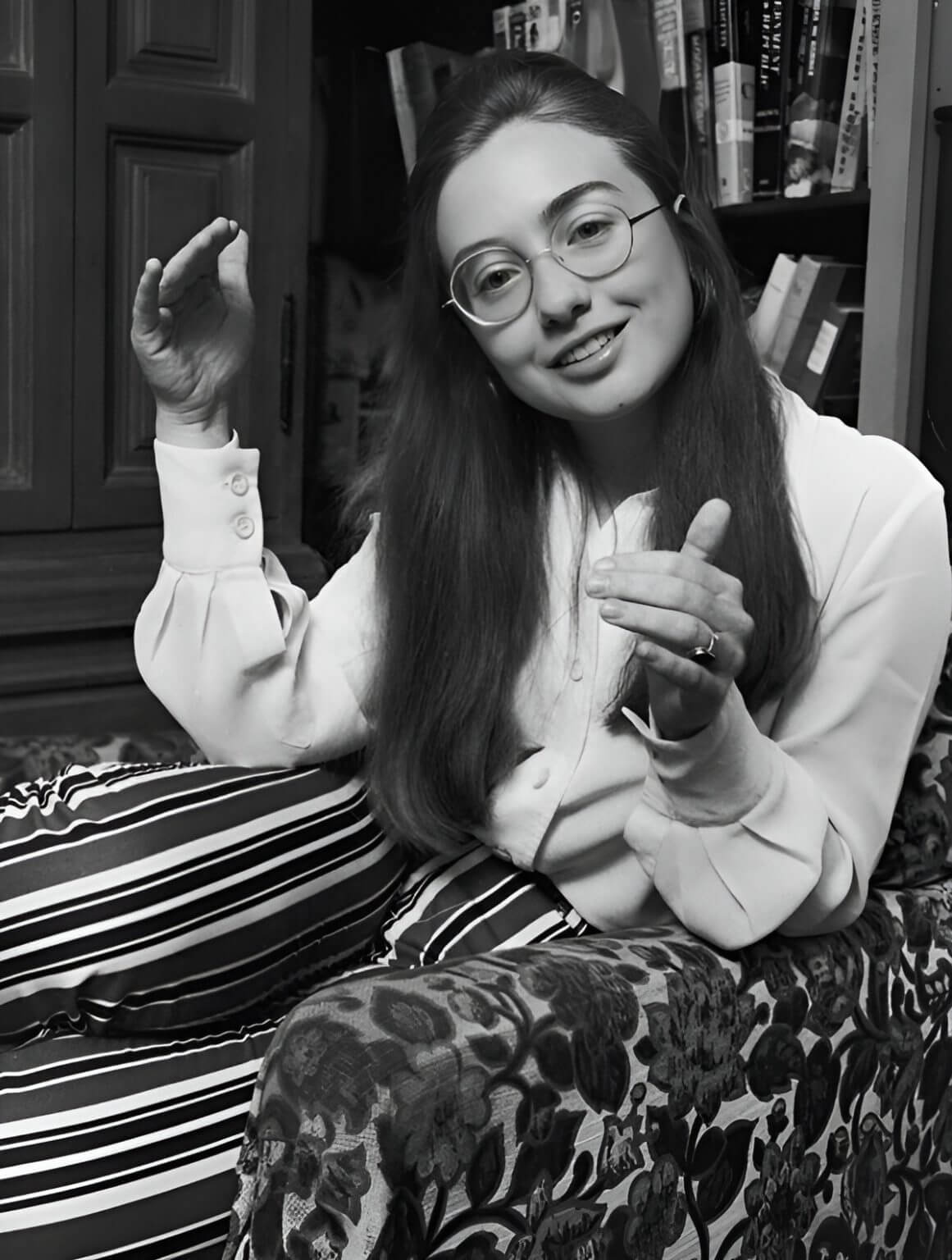 Photos of Famous People When They Were Young Now in HD