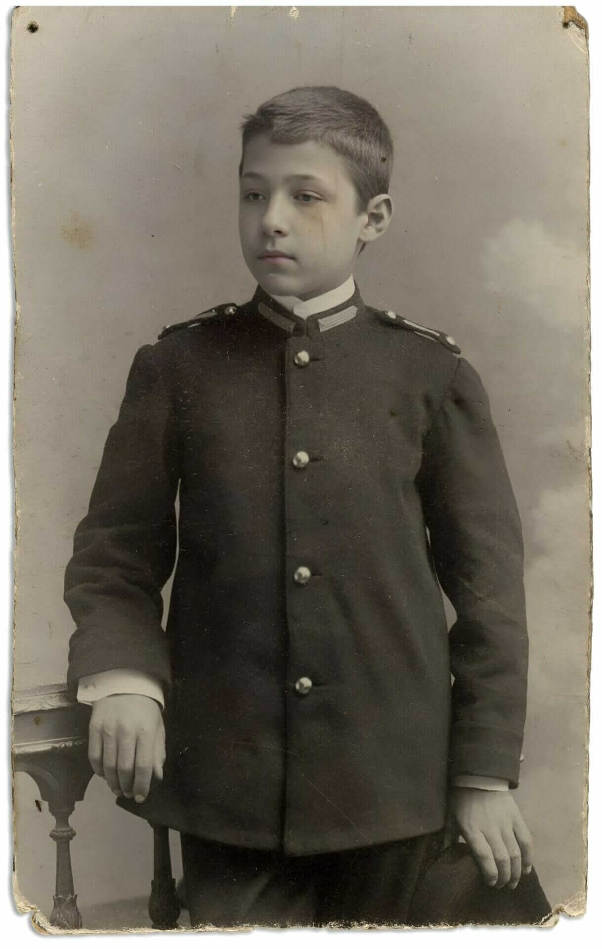 30 Amazing and Rare Photos of Rudolph Valentino - Face26