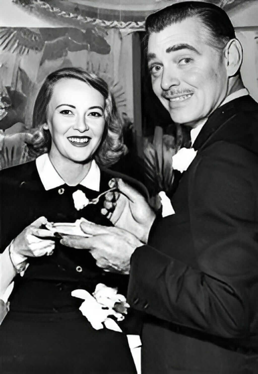 30 Amazing and Rate Photos of Clark Gable