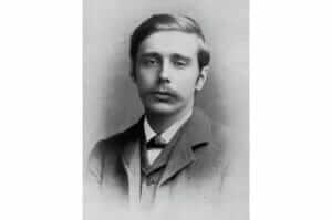 30 Amazing and Rare Photos of H.G. Wells - Face26 - AI Photo Enhancer