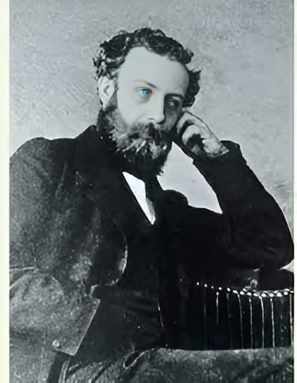 30 Amazing and Rare Photos of Jules Verne - Face26 - AI Photo Enhancer