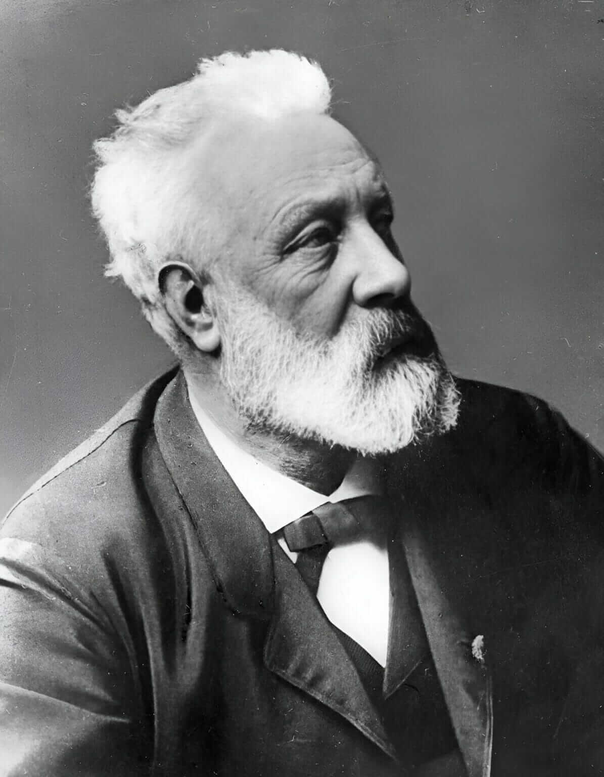30 Amazing and Rare Photos of Jules Verne - Face26 - AI Photo Enhancer