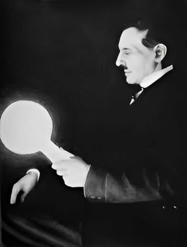 20 Amazing and Rare Photos of Nikola Tesla - Face26 - AI Photo Enhancer