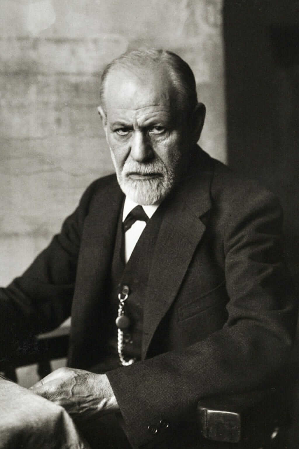 30 Amazing and Rare Photos of Sigmund Freud