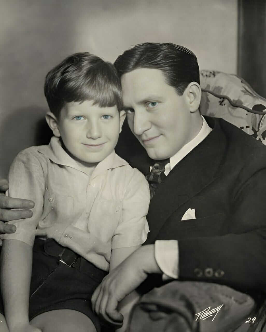 30 Amazing and Rare Photos of Spencer Tracy in HD