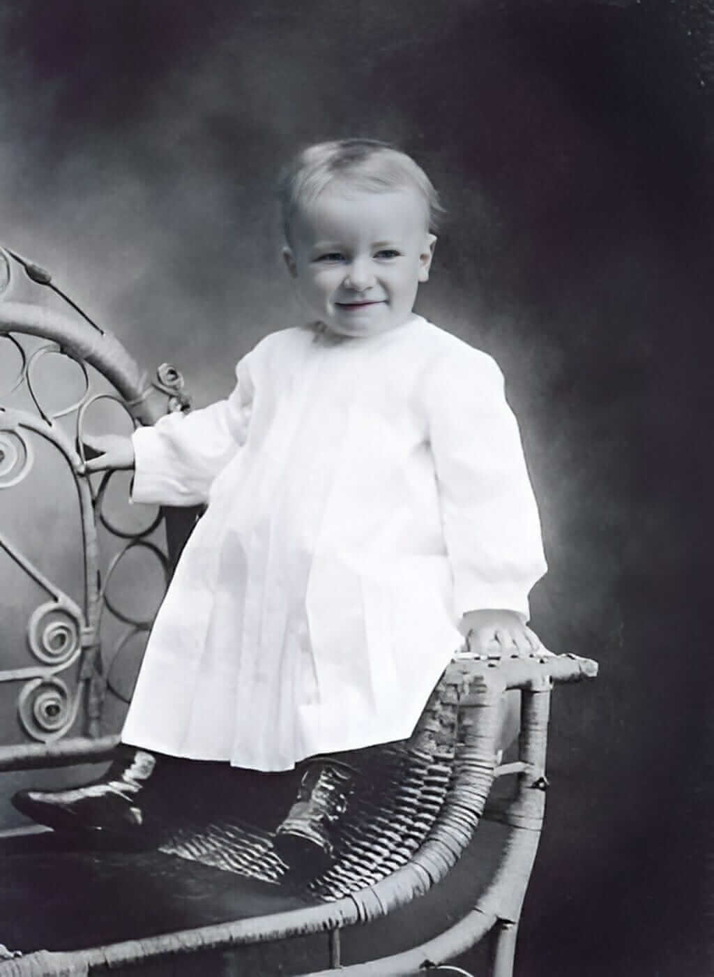 30 Amazing and Rare Photos of William Faulkner