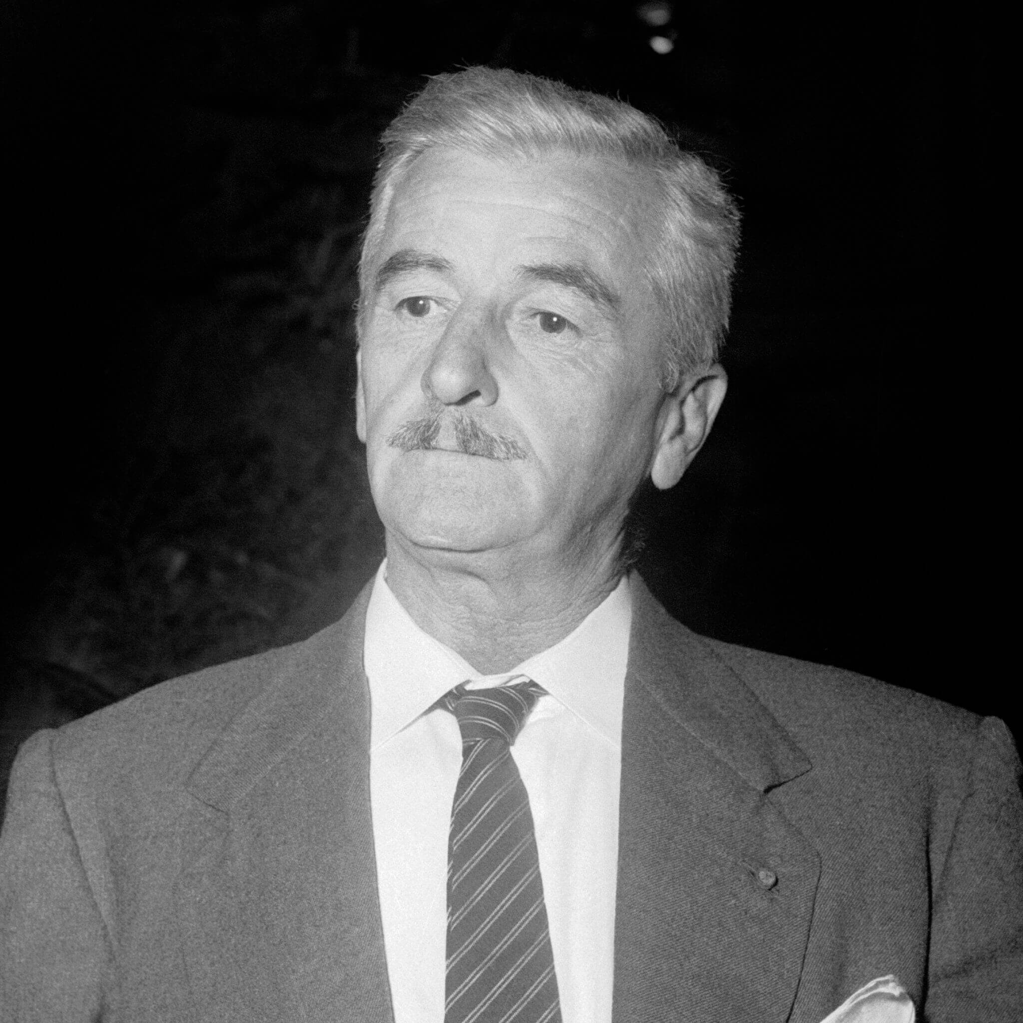 30 Amazing and Rare Photos of William Faulkner