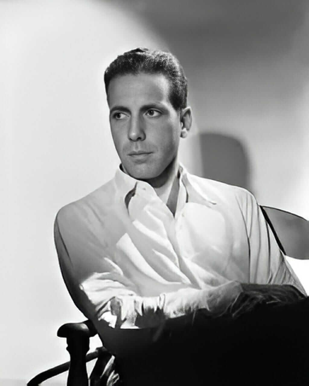 30 Amazing and Rare Photos of Humphrey Bogart in HD