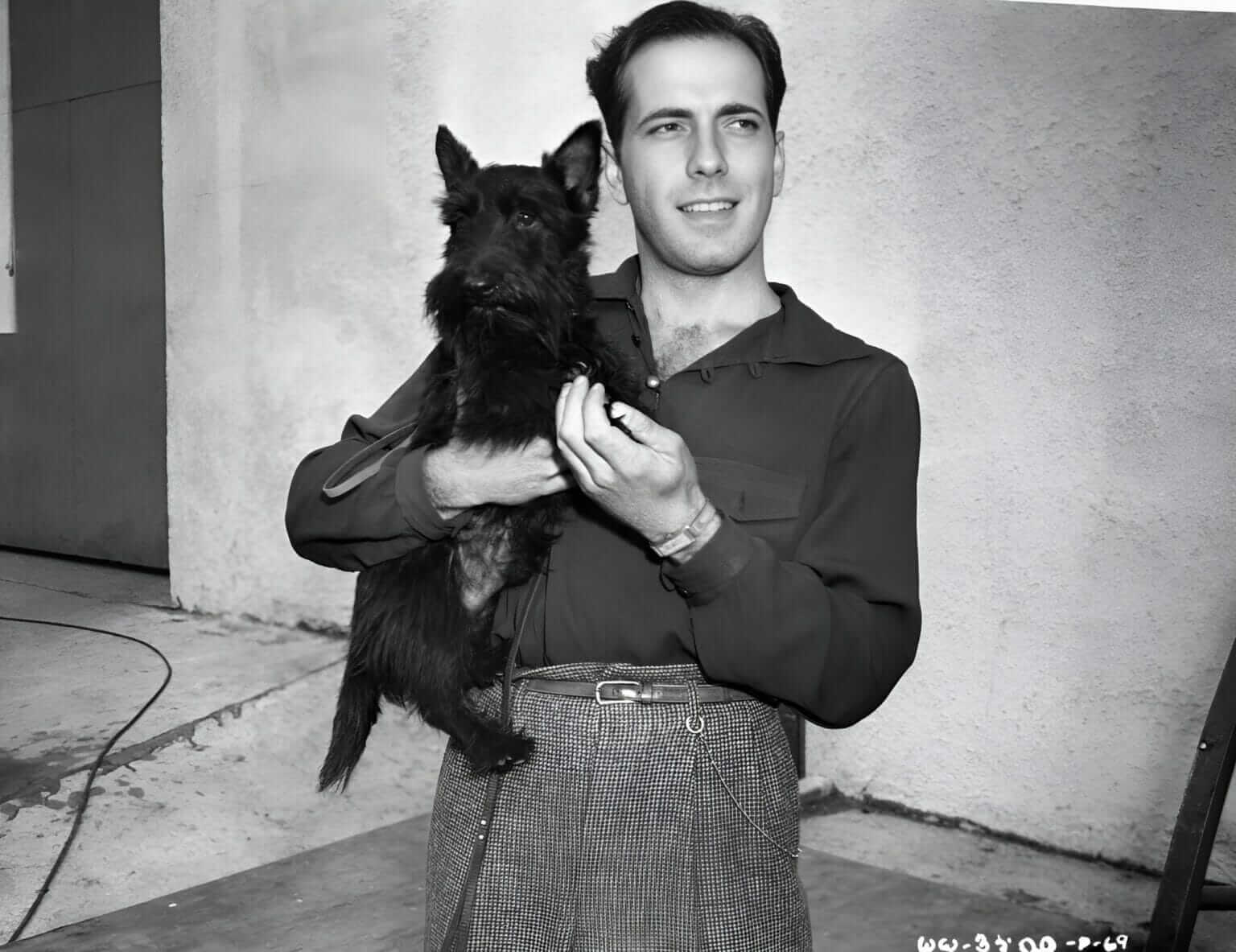 30 Amazing and Rare Photos of Humphrey Bogart in HD