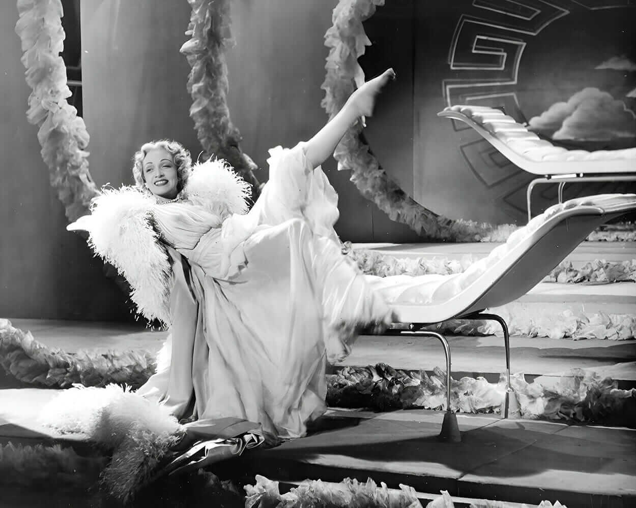 30 Amazing and Rare Photos of Marlene Dietrich