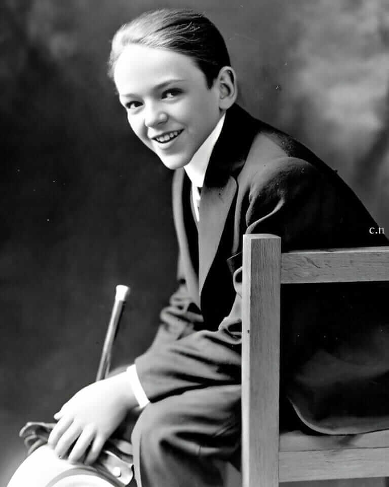 30 Amazing and Rare Photos of Fred Astaire - Face26 - AI Photo Enhancer