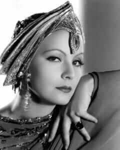 30 Amazing and Rare Photos of Greta Garbo - Face26 - AI Photo Enhancer