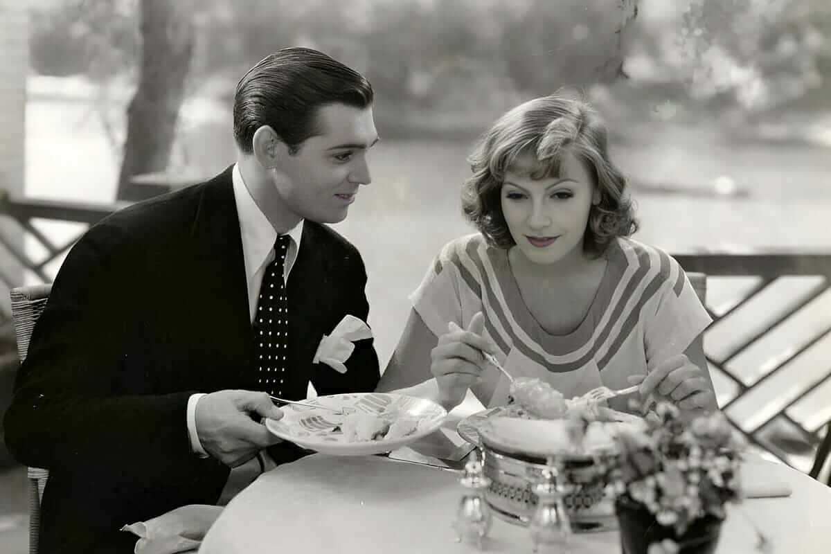 30 Amazing and Rare Photos of Greta Garbo - Face26 - AI Photo Enhancer