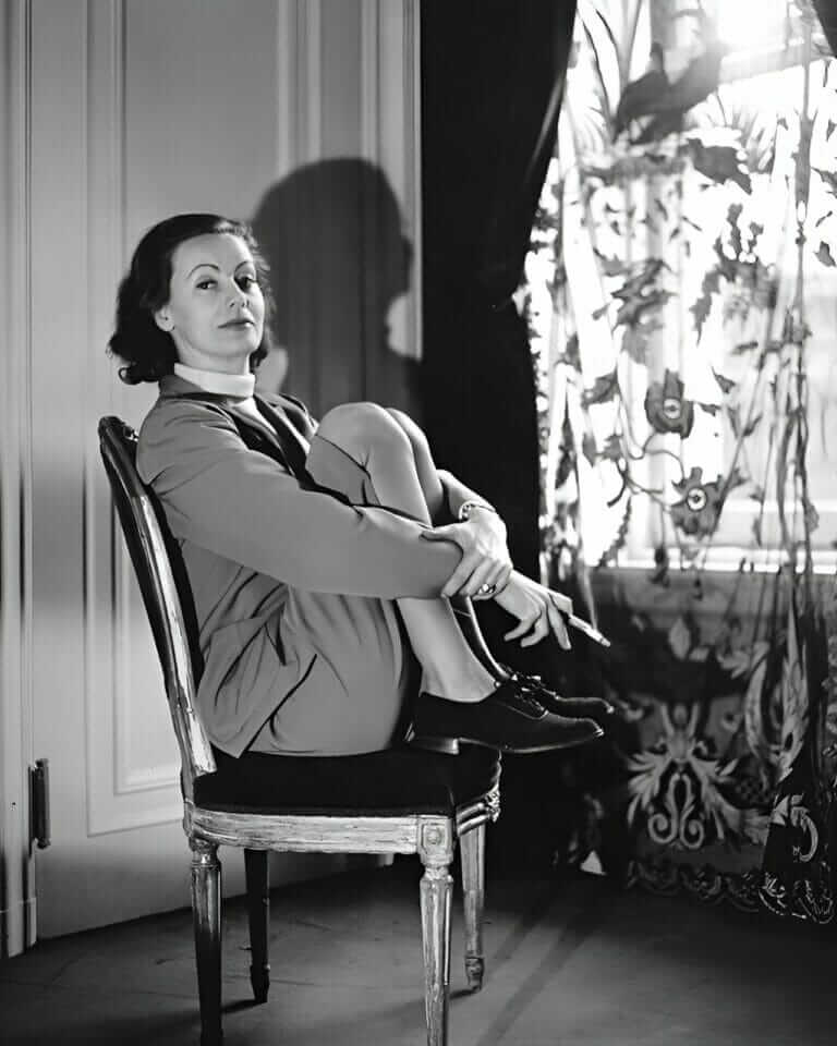 30 Amazing and Rare Photos of Greta Garbo - Face26 - AI Photo Enhancer