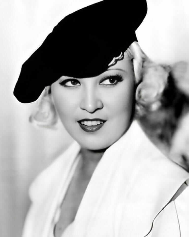 30 Amazing and Rare Photos of Mae West - Face26 - AI Photo Enhancer