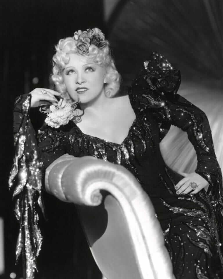 30 Amazing and Rare Photos of Mae West - Face26 - AI Photo Enhancer