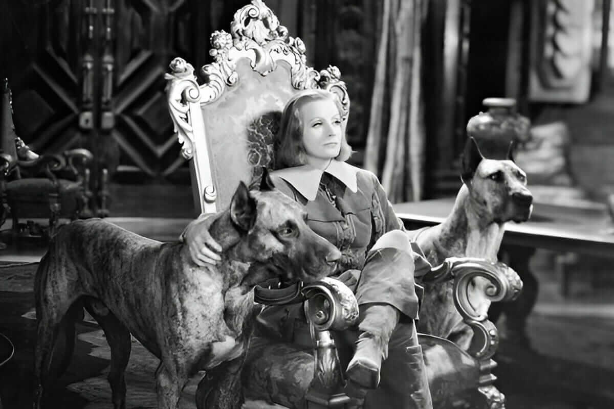 30 Amazing and Rare Photos of Greta Garbo - Face26 - AI Photo Enhancer